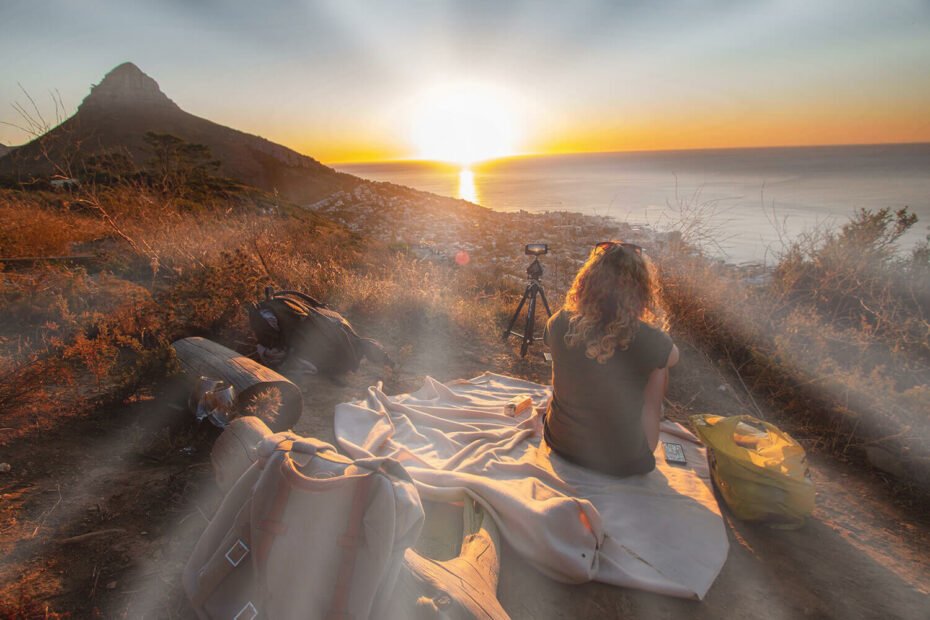 Simple Way to Create a Realistic Sun Rays Effect in Photoshop - Mypstips