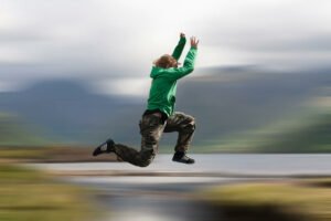 Motion Blur Effect Photoshop Tutorial - Easy Method - Mypstips